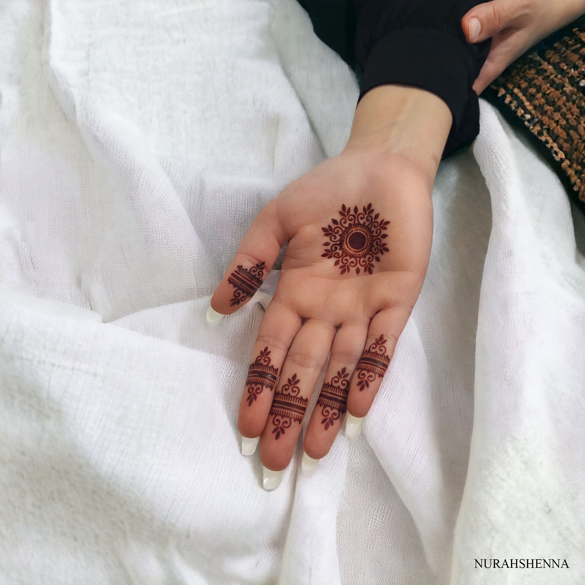 HENNA STENCIL - 077 – NURAHSHENNA